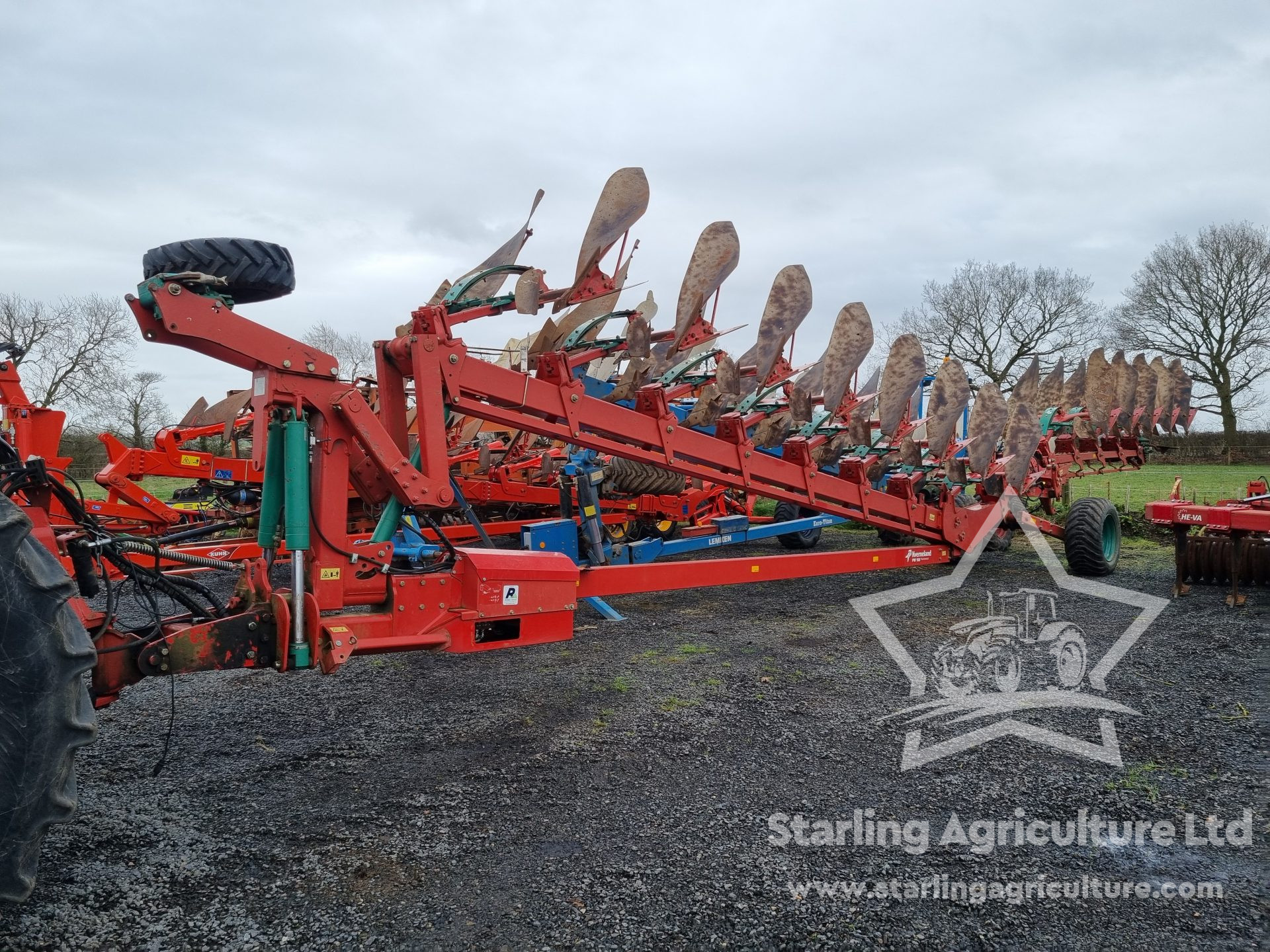 Kverneland PW100 Plough