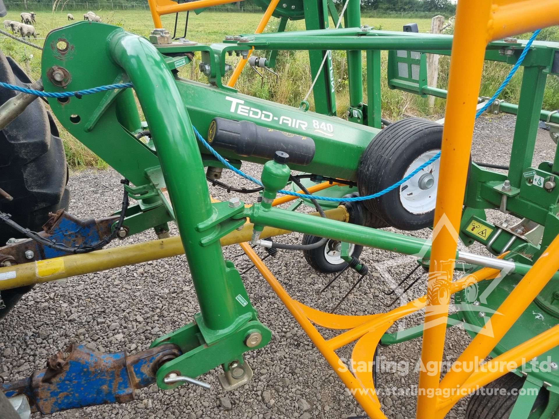 Malone Ted-Air 840 Tedder