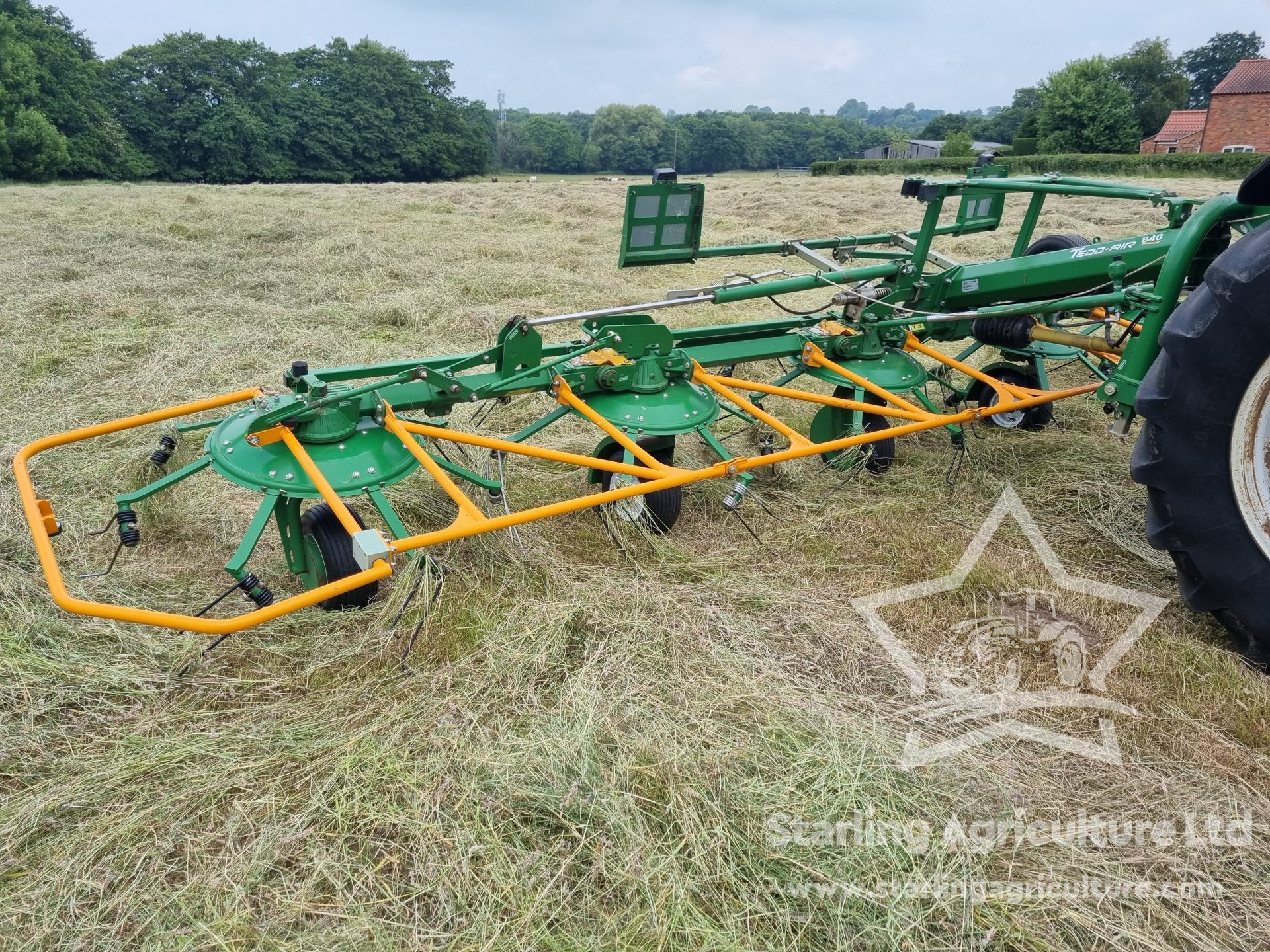 Malone Ted-Air 840 Tedder