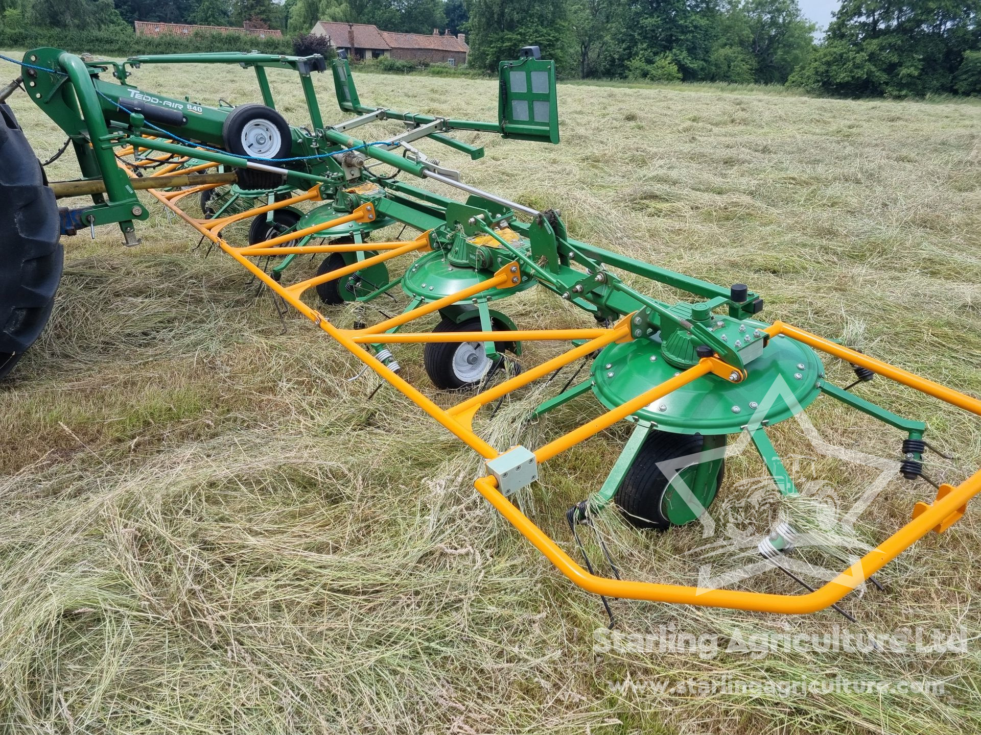 Malone Ted-Air 840 Tedder