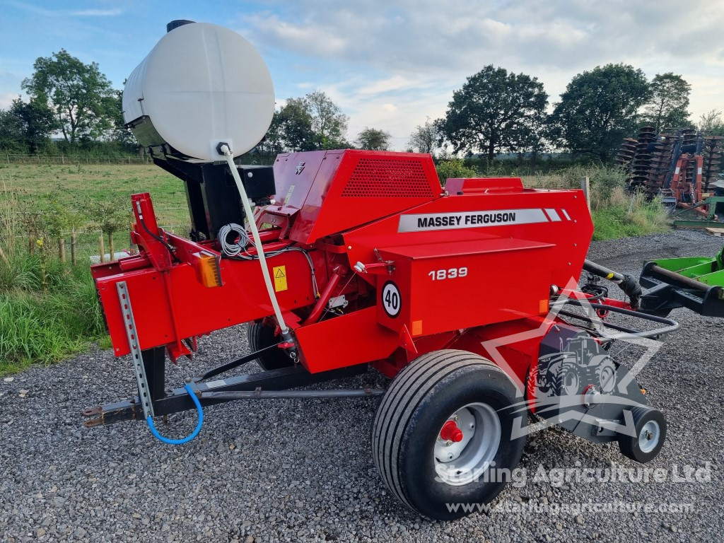 Massey Ferguson 1839 Inline Conventional Baler