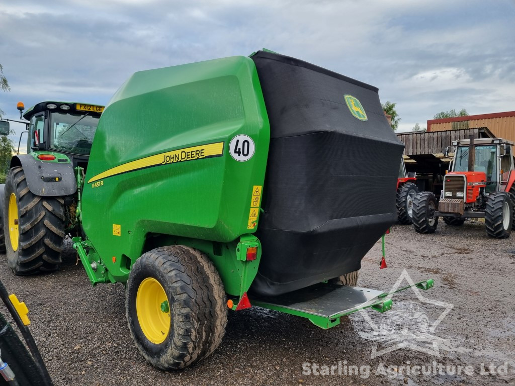 John Deere V451R Round Baler